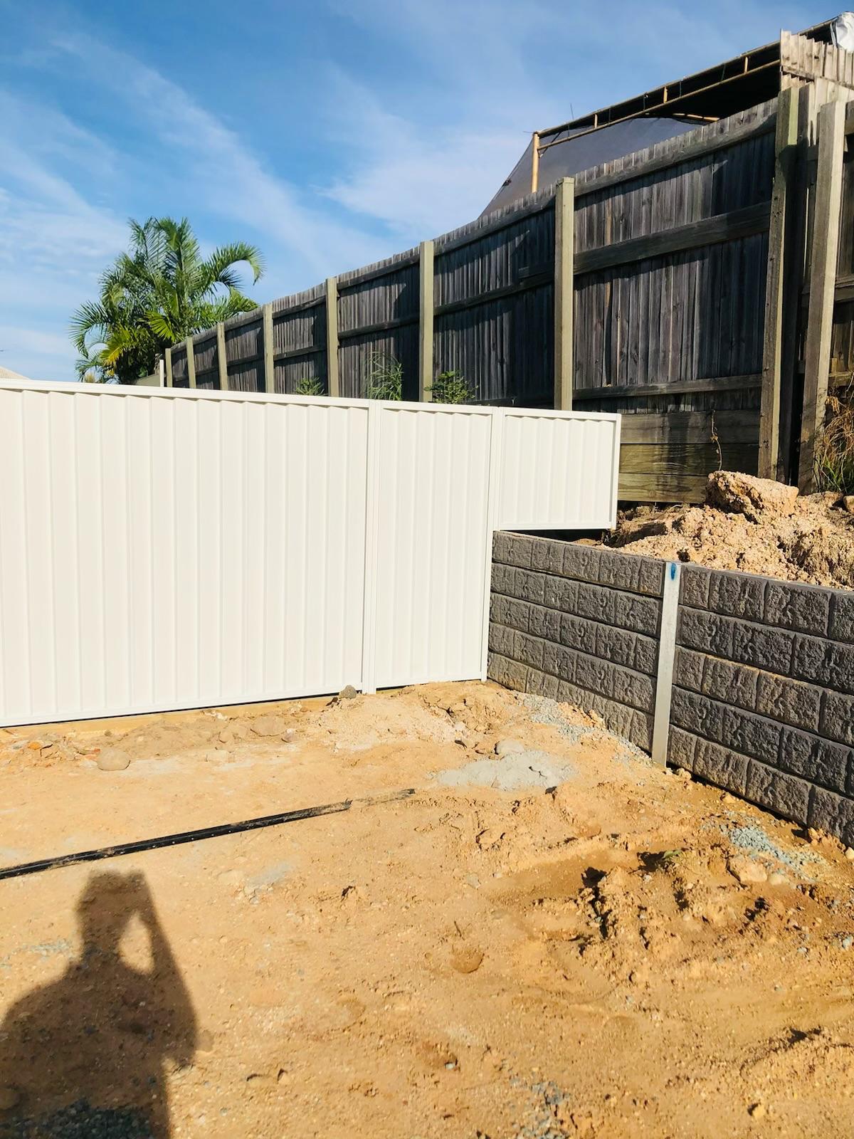 Colorbond Fencing - Synergy Fencing Services | Brisbane Fencing | Gold ...