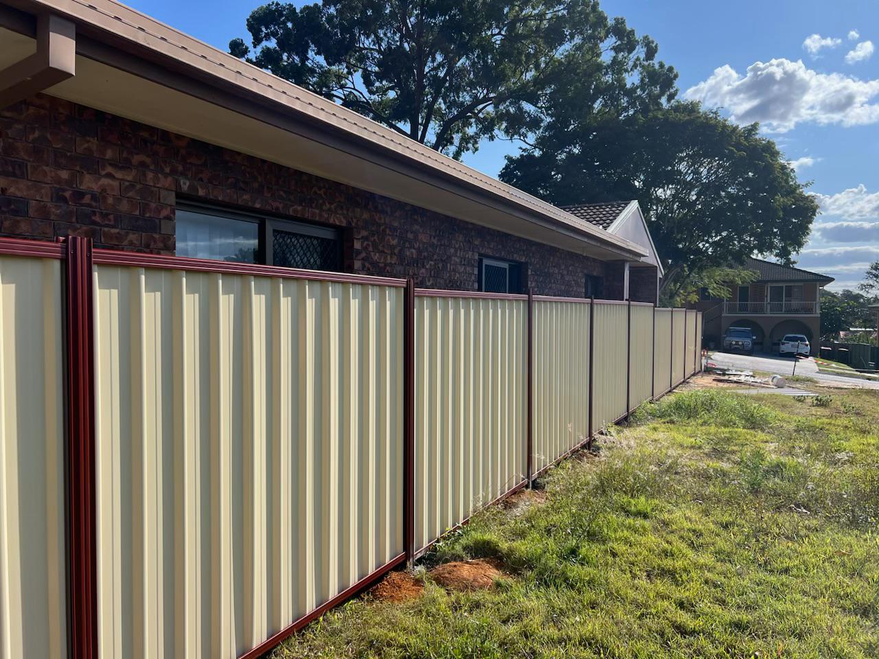 Colorbond Fencing - Synergy Fencing Services | Brisbane Fencing | Gold ...